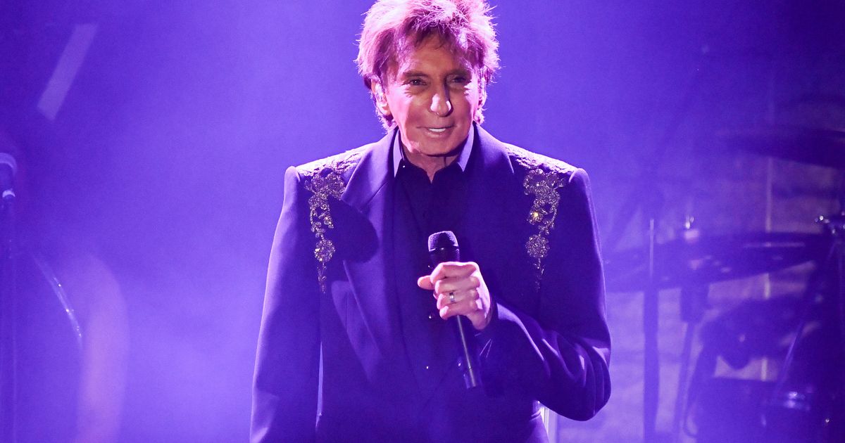 Barry Manilow to have surgery for early-stage lung cancer and postpones ...