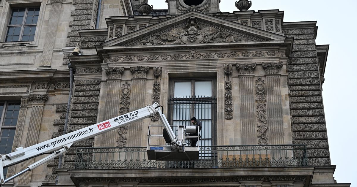 Louvre tightens security after $102M jewel heist, installs bars on ...
