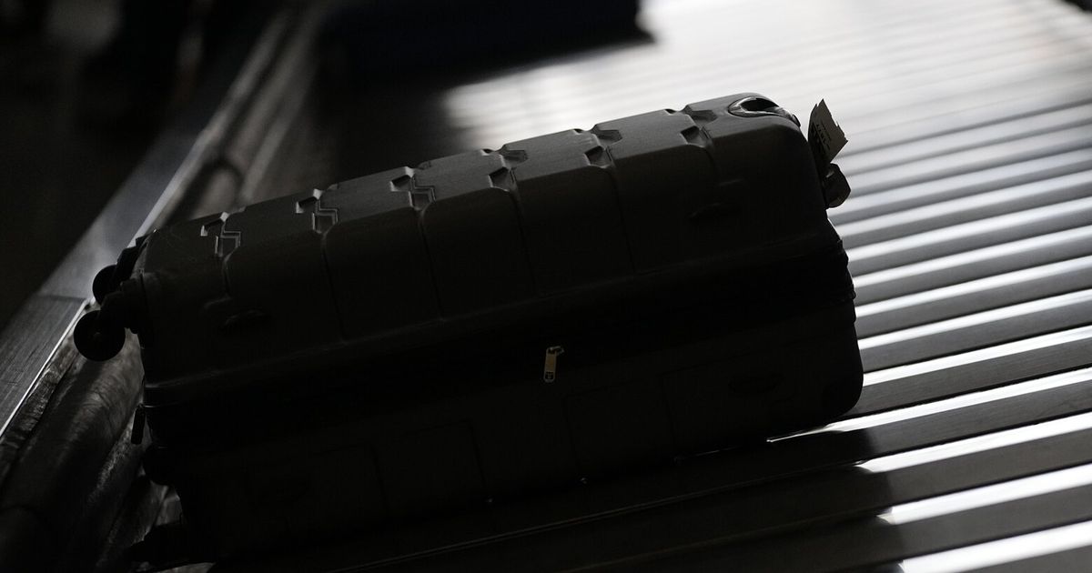 Why are passengers becoming so absent-minded? | The Seattle Times