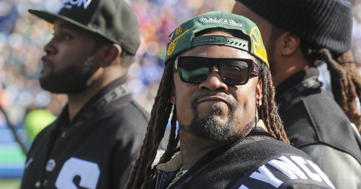 Former Seahawks star Marshawn Lynch part of broadcast for 49ers game ...