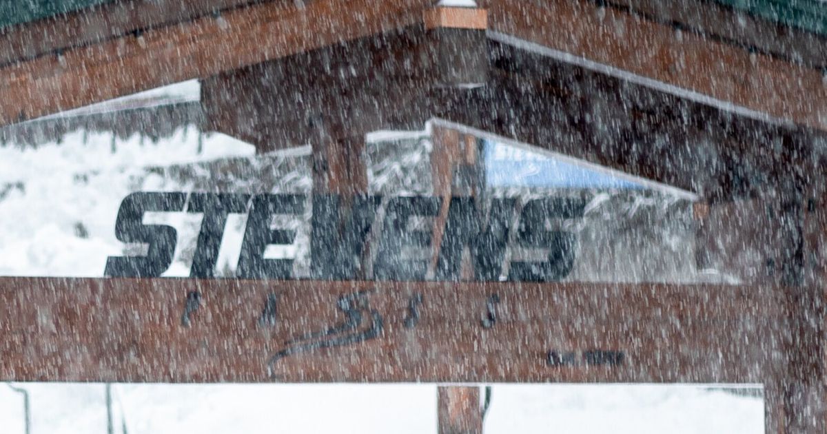 Stevens Pass closes Wednesday due to power outage | The Seattle Times