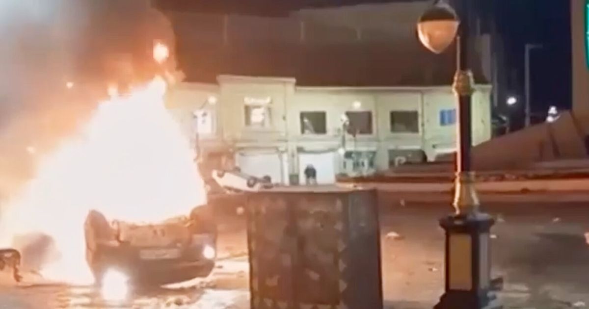 As protests rage, Iran pulls the plug on contact with the world | The ...