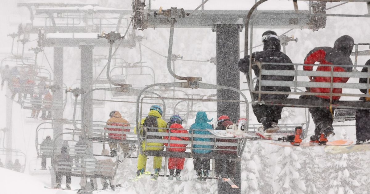 Some Stevens Pass pass holders to receive refunds for Highway 2 ...