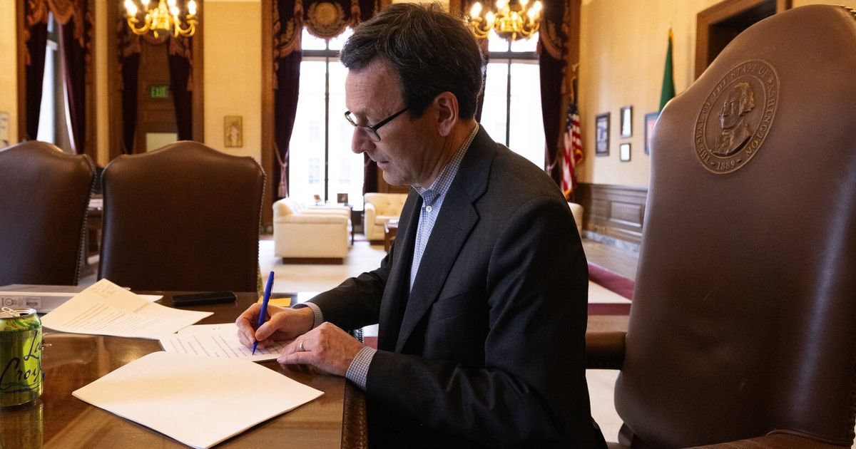 Ferguson sheds early maverick image in State address that slams Trump ...