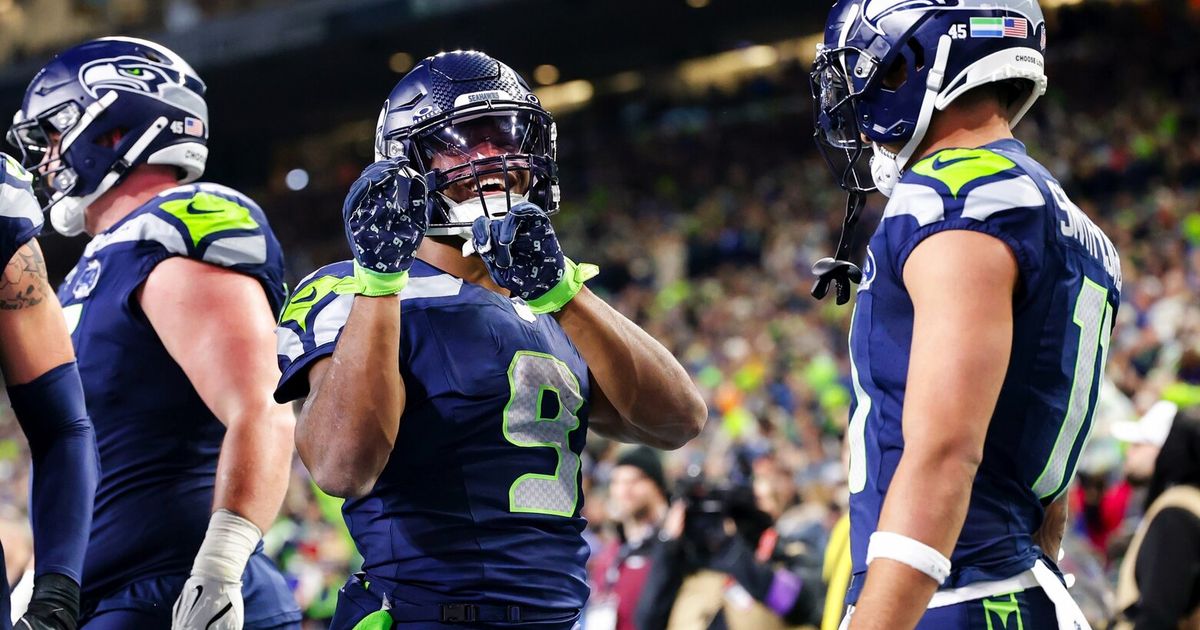 Live: Seahawks take control vs. 49ers after another Kenneth Walker III ...