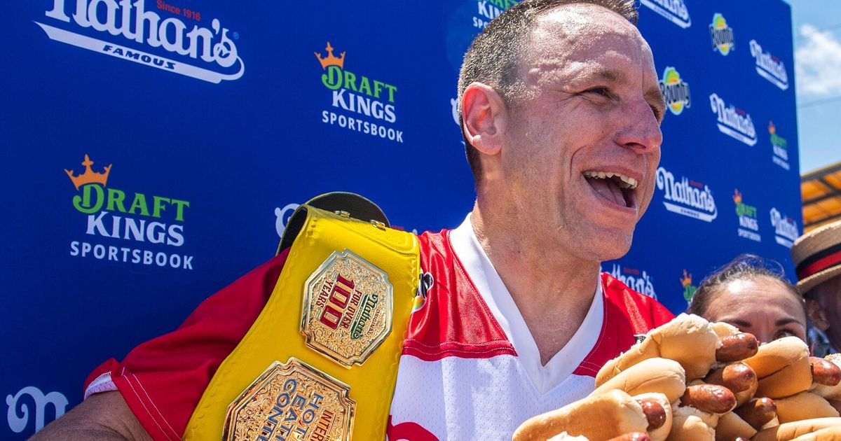 Iconic Coney Island hot dog hawker Nathan’s Famous is sold for $450 ...