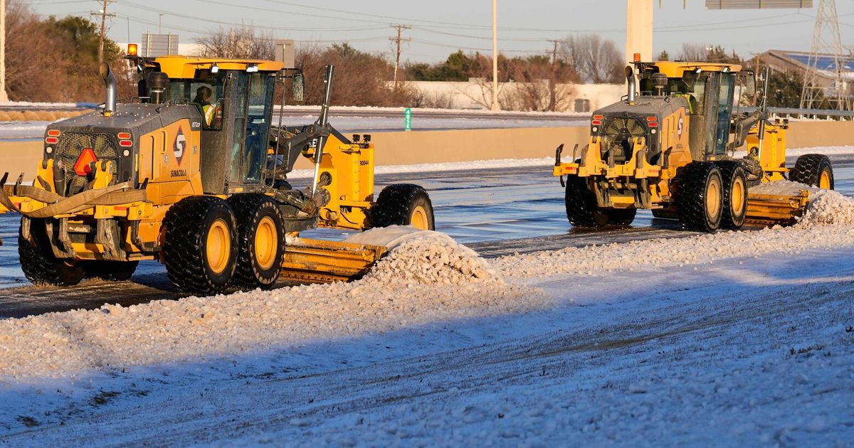Bitter cold grips the eastern US as winter storm deaths rise and power ...