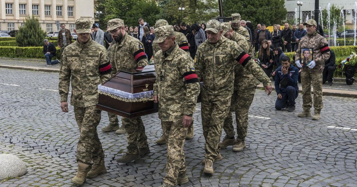 Troop casualties in Ukraine war near 2 million, study finds | The ...
