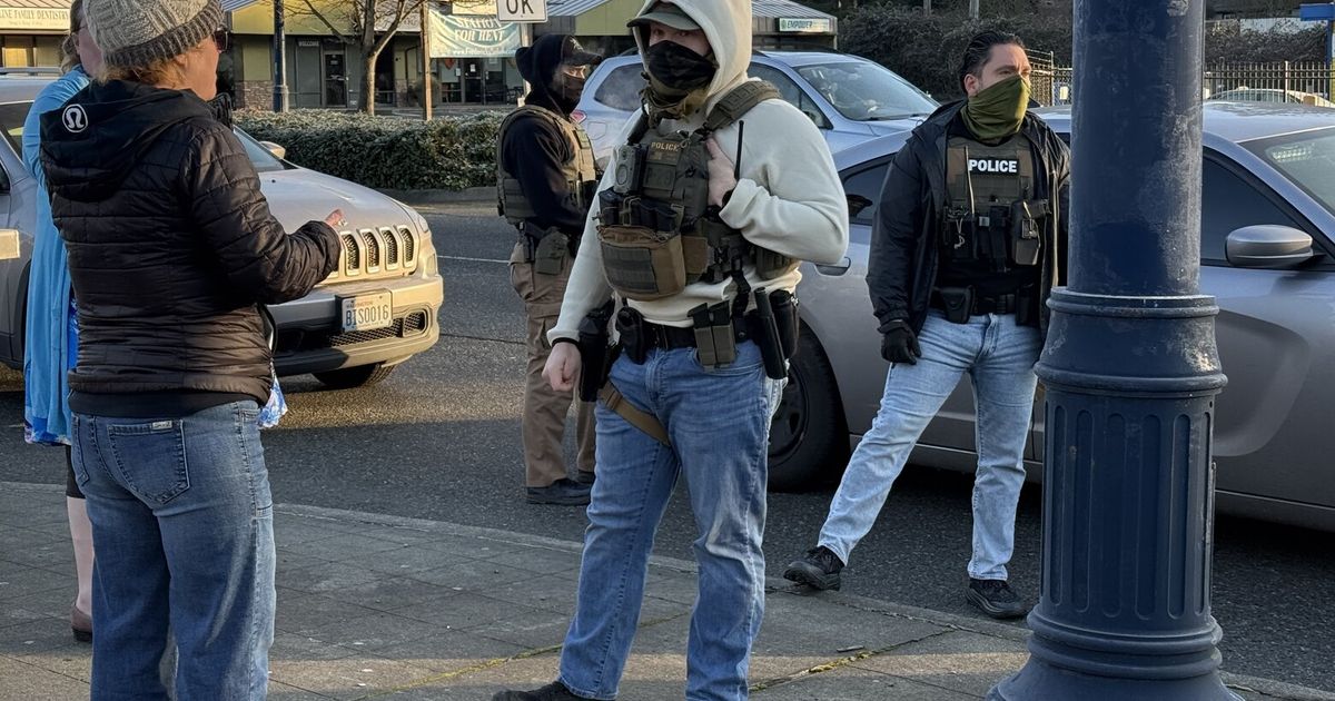 Federal agents arrest man in front of 2-year-old son in Shoreline | The ...