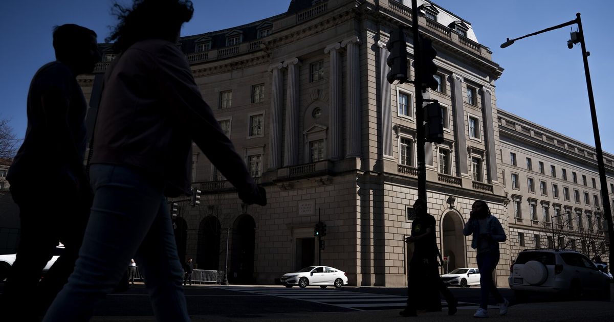 Trump’s lawsuit against IRS creates ‘enormous conflict of interest ...