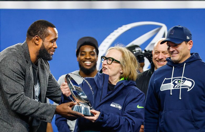 NFL pushing Jody Allen to sell Seahawks, report says | The Seattle Times