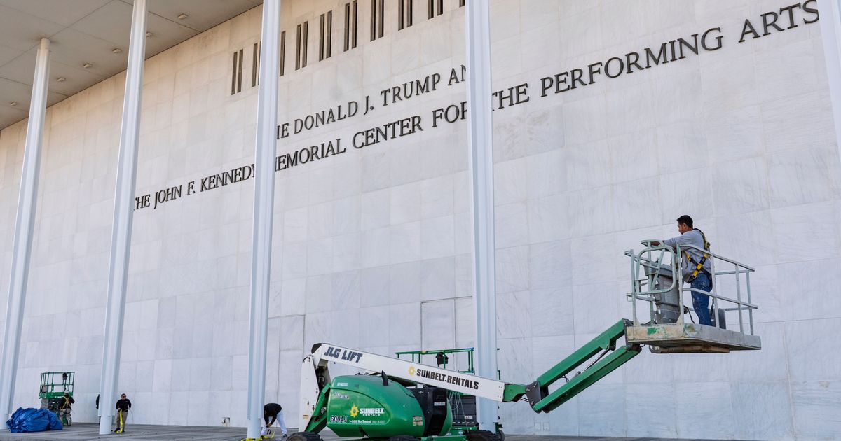 Renée Fleming cancels Kennedy Center appearances | The Seattle Times