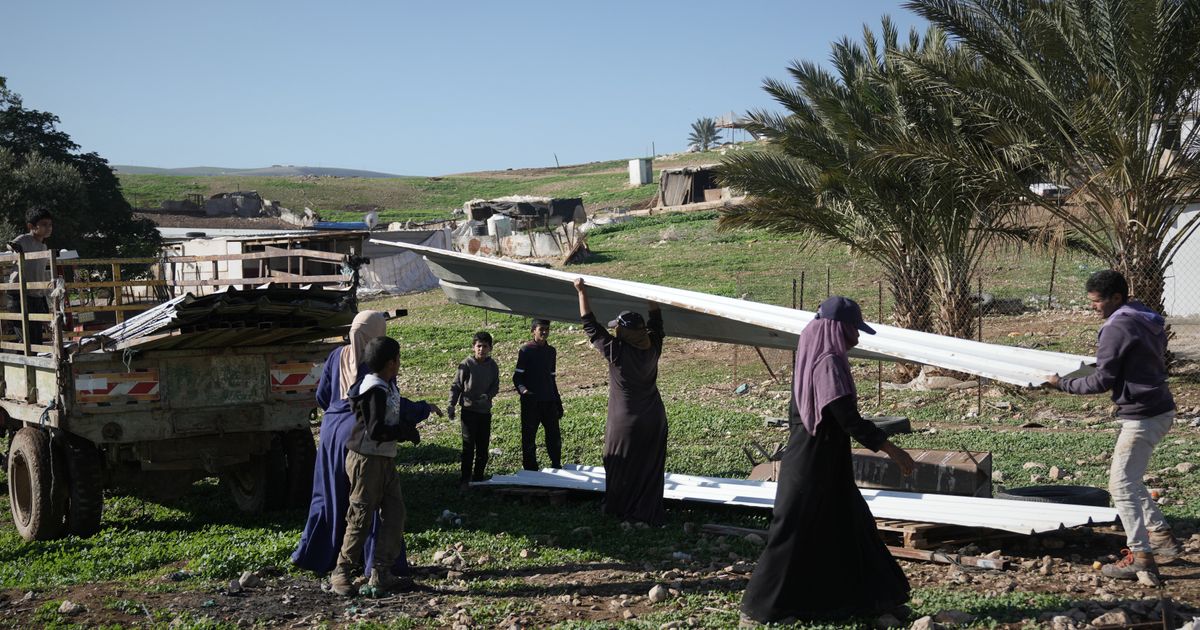 Settler violence in the Jordan Valley expels Palestinians from one of ...