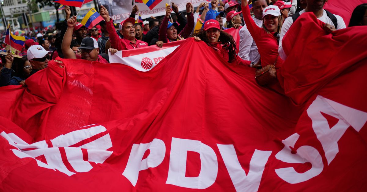 Venezuelan lawmakers approve easing state control of oil industry | The ...