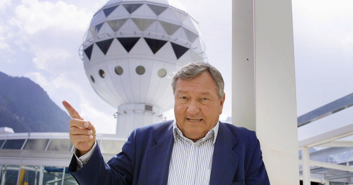 Erich von Däniken, Swiss writer who spawned alien archaeology, dies at ...