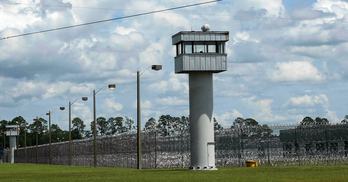 Florida awaiting federal approval for 3rd immigration detention center ...