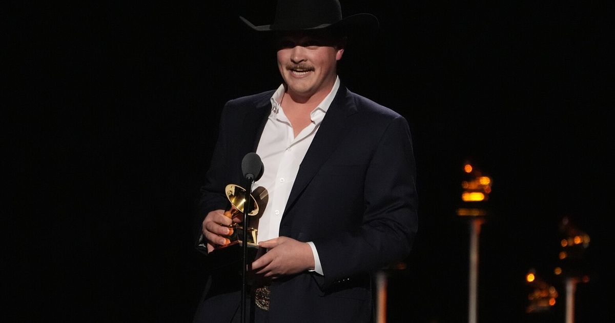 Grammys 2026: Zach Top leads WA winners | The Seattle Times