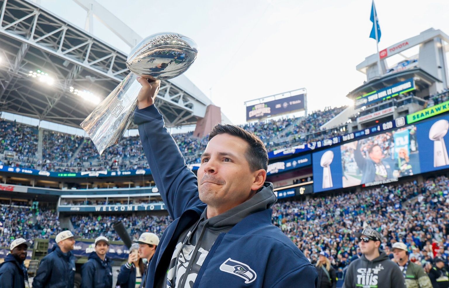 Seahawks face key contractual date with seven starting players Friday ...