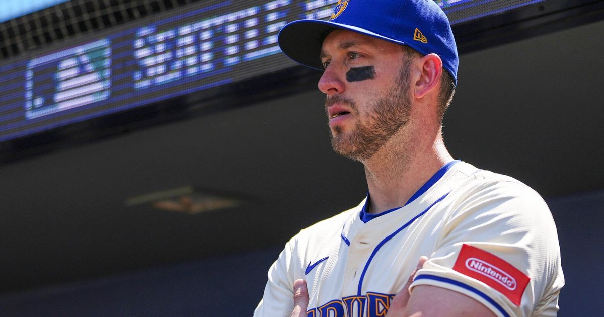 Mariners bring back Mitch Garver to compete for backup catcher spot ...