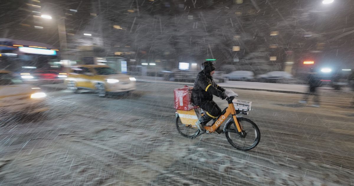 Blizzard warnings cascade across East Coast as winter storm hits | The ...