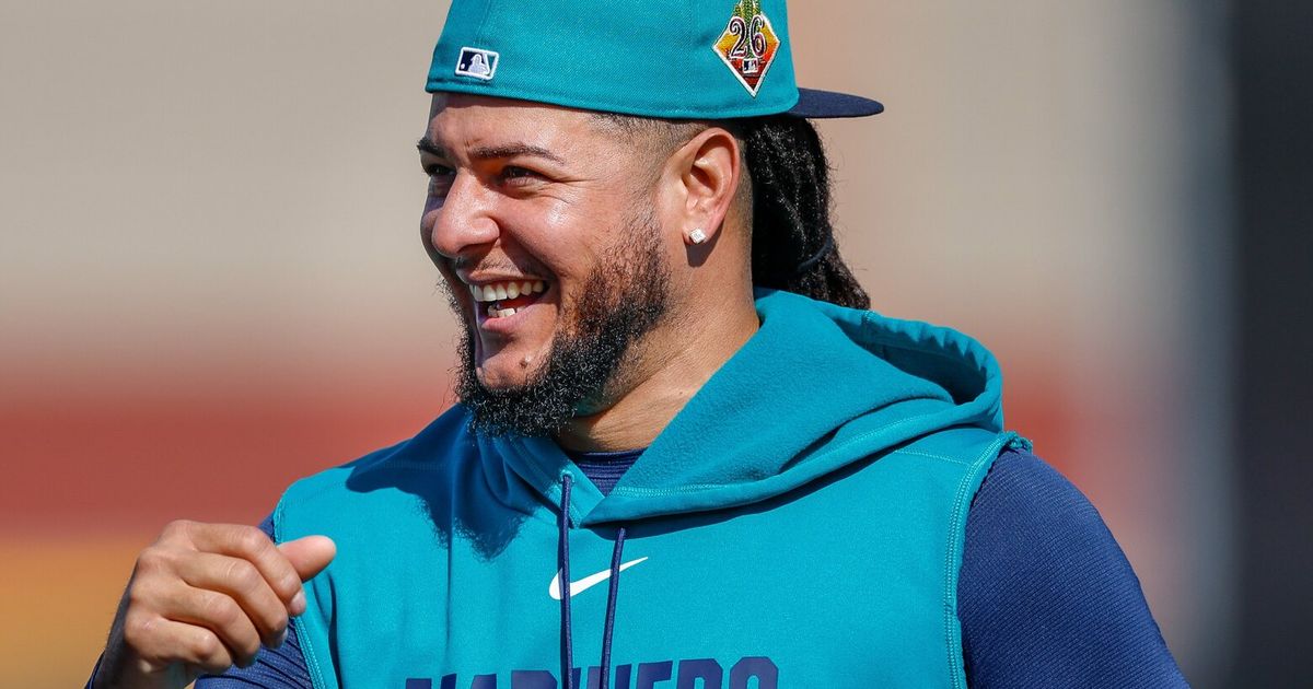 Mariners’ Luis Castillo makes spring debut in loss to Diamondbacks ...