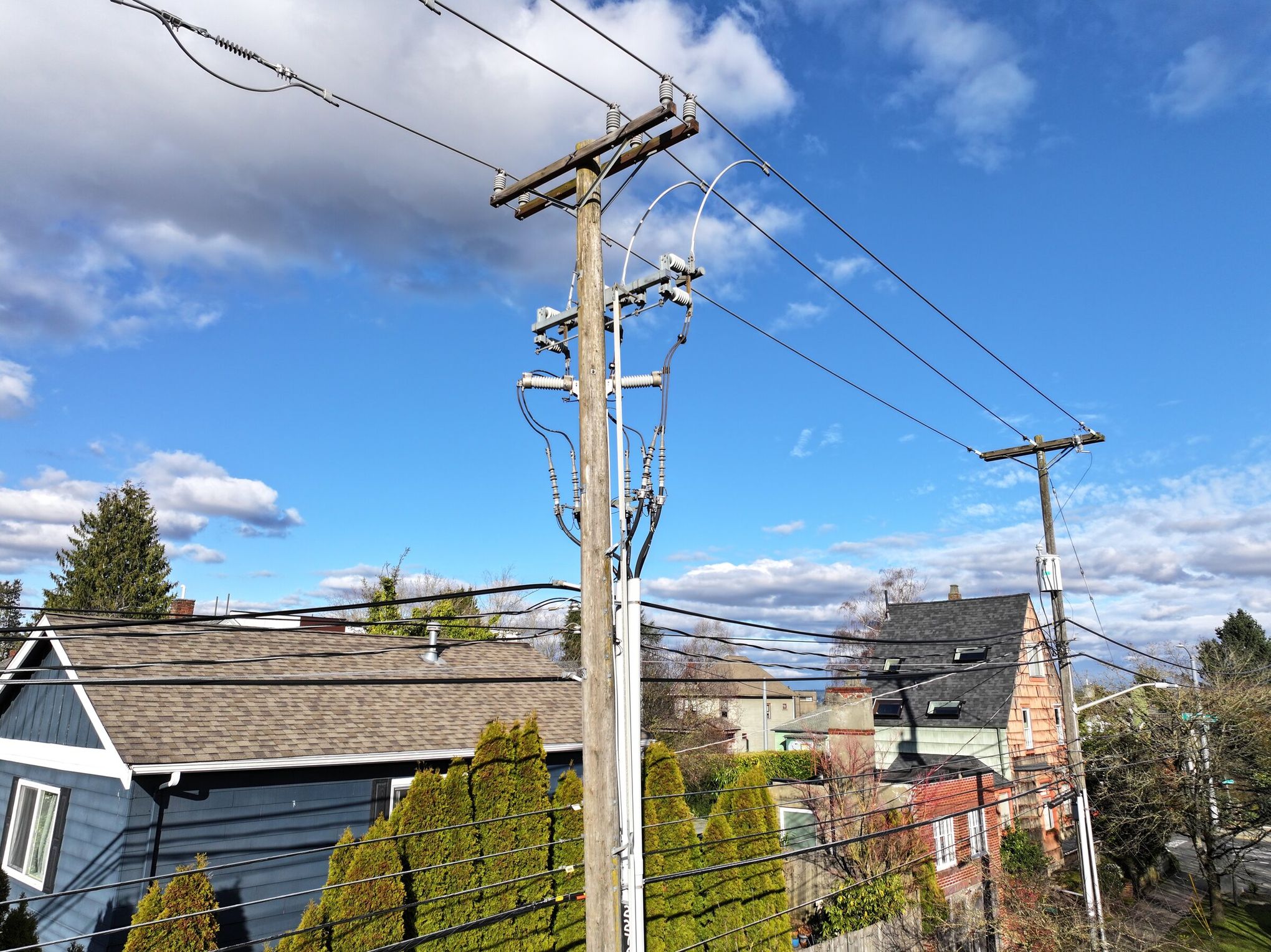 Connecting Electricity From Pole To House