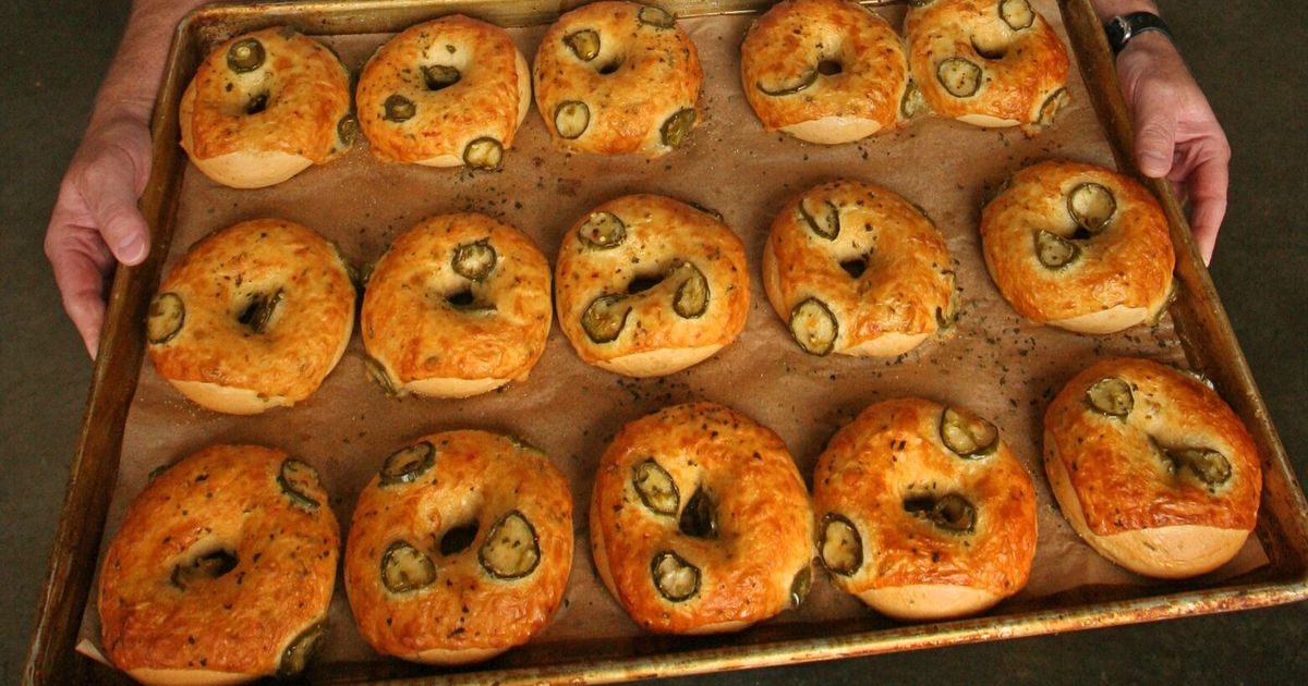 Blazing Bagels, Seattle-area bagel chain for 25 years, closes up shop ...