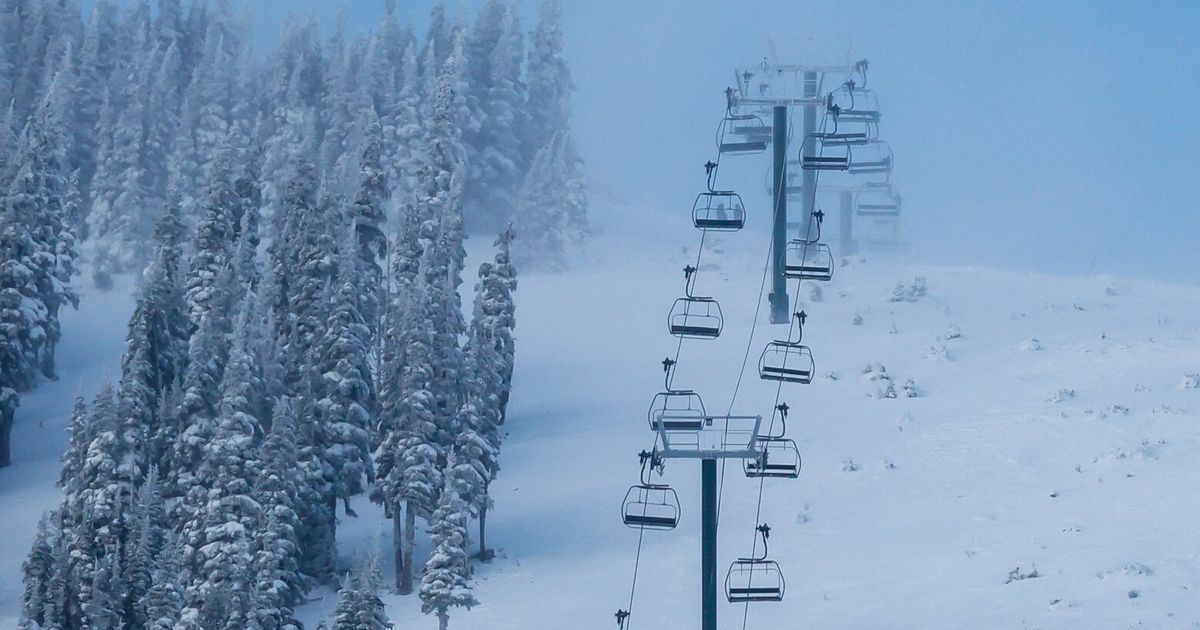 Highway 410 reopens after 3 days; Crystal Mountain in ‘full swing ...