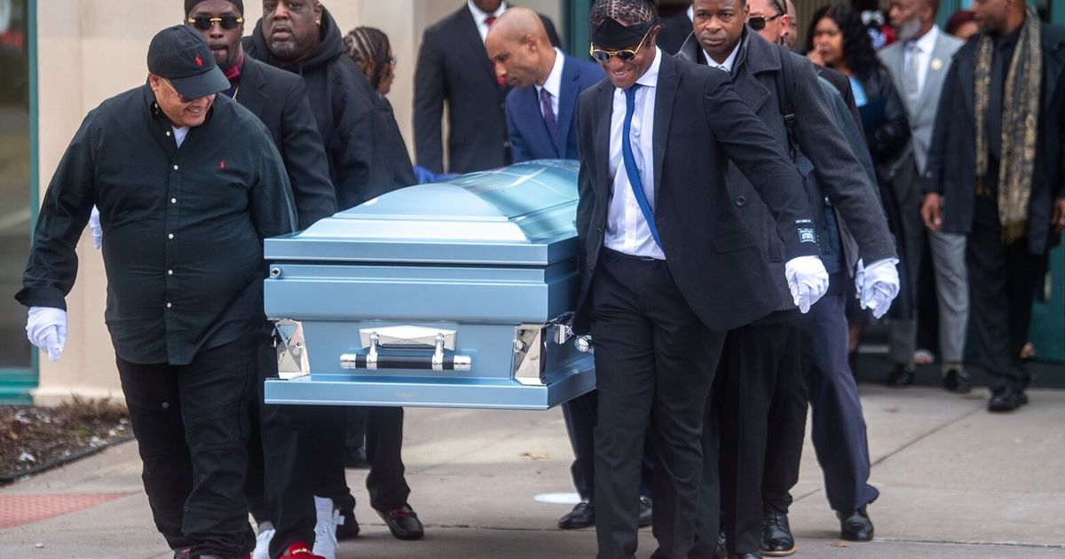 Officer fired after fatally shooting man in mental health crisis — as ...