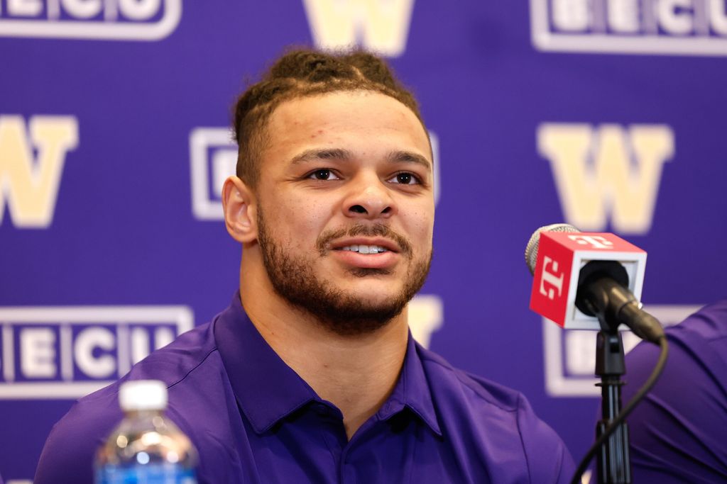 UW Huskies’ Jordan Washington ruled out for rest of spring football ...