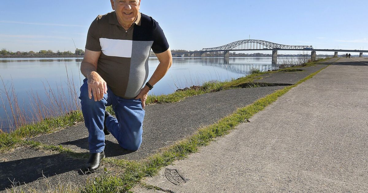 Fading 100-year-old pieces of Tri-Cities history hide in plain sight ...