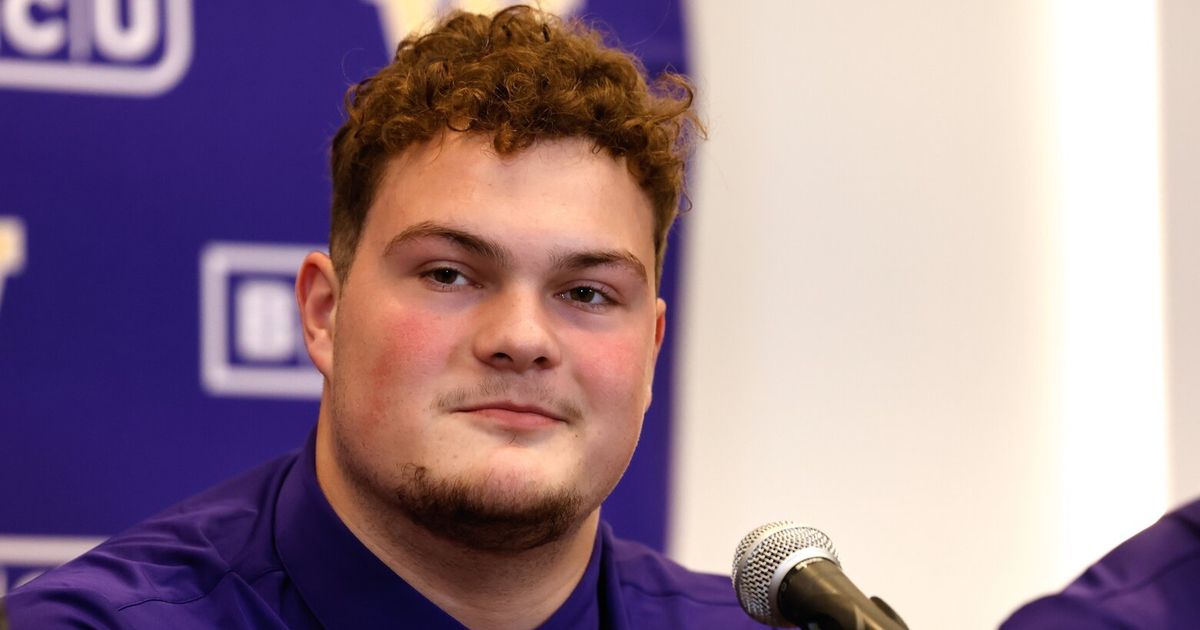 Washington Huskies freshman Derek Colman-Brusa learning new position ...