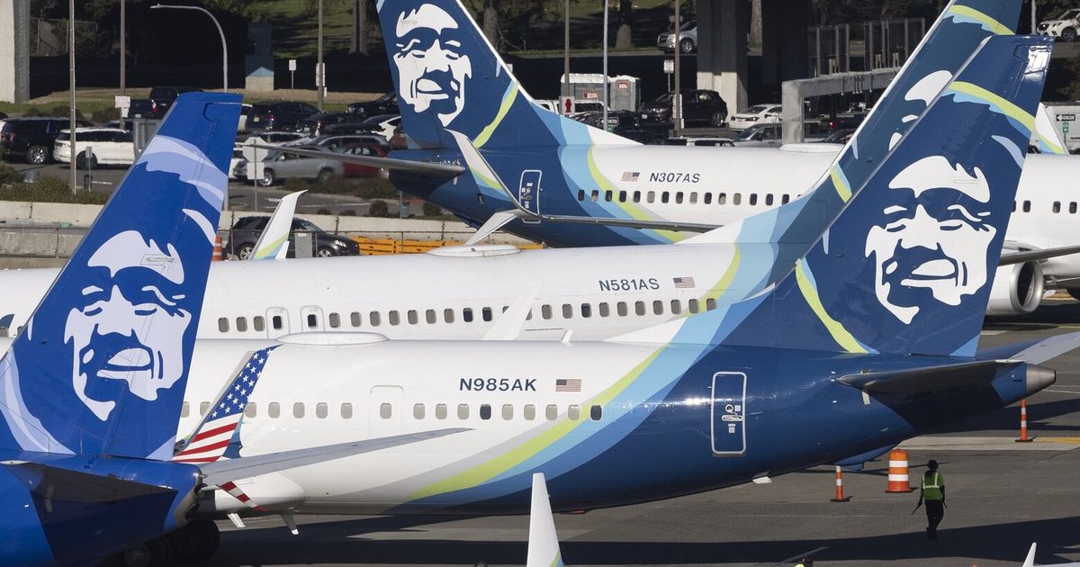 Alaska Air takes $193M loss as rising fuel prices crimp spring schedule ...