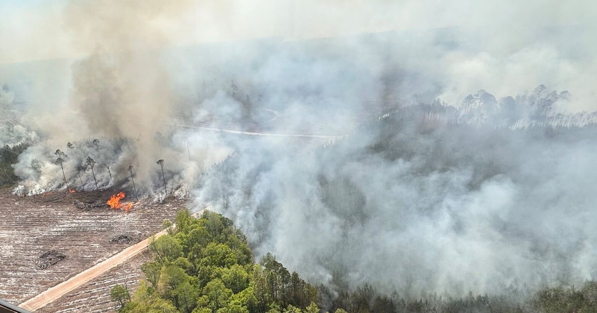 Heavy weekend rain slows 2 sprawling Georgia wildfires, even as new ...