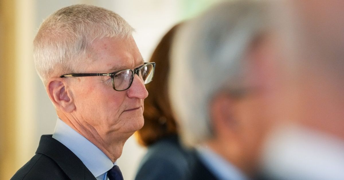 Seahawks sale: Mark Zuckerberg, Tim Cook reportedly not interested ...