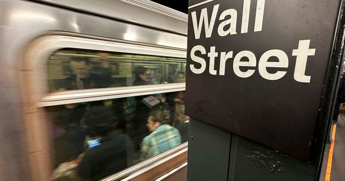 Oil prices keep spurting higher, but US stocks hold near their records ...