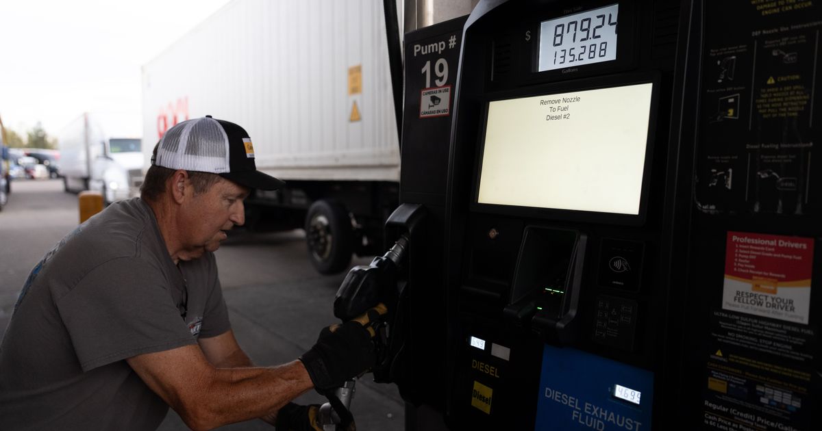 US consumer confidence inches higher in the face of soaring gasoline ...