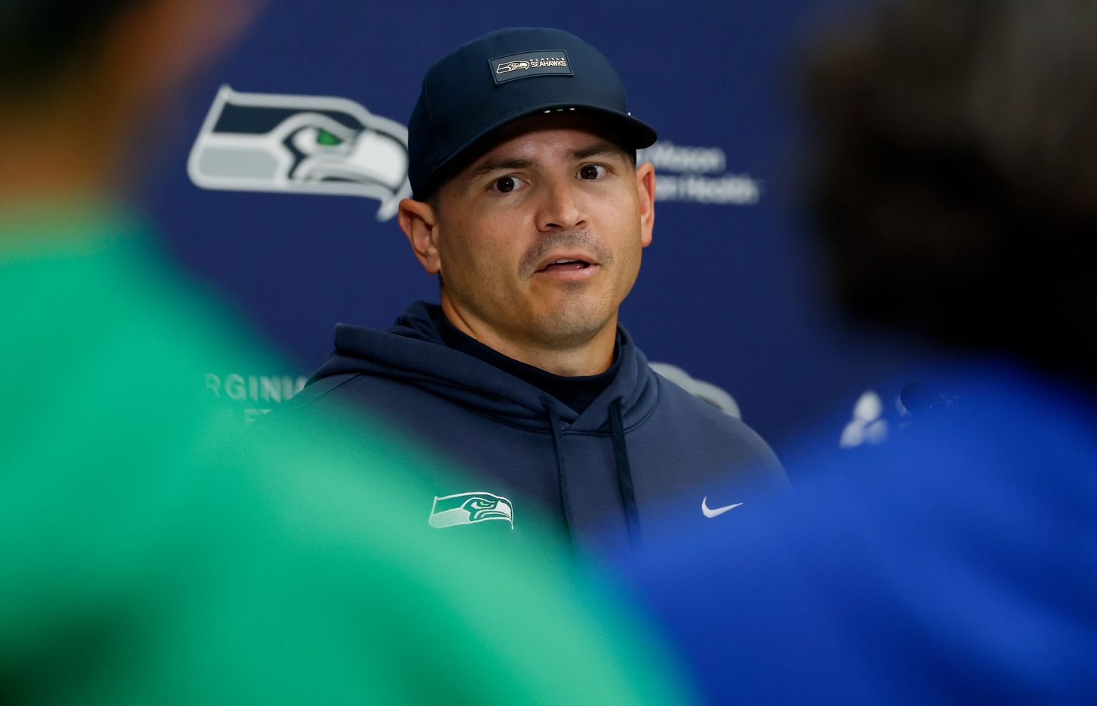 Seahawks’ DeMarcus Lawrence absent from offseason program | Notebook ...