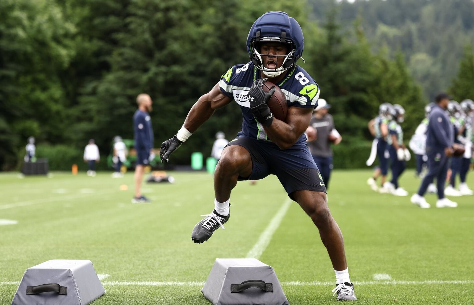 Seahawks unveil Super Bowl rings | The Seattle Times
