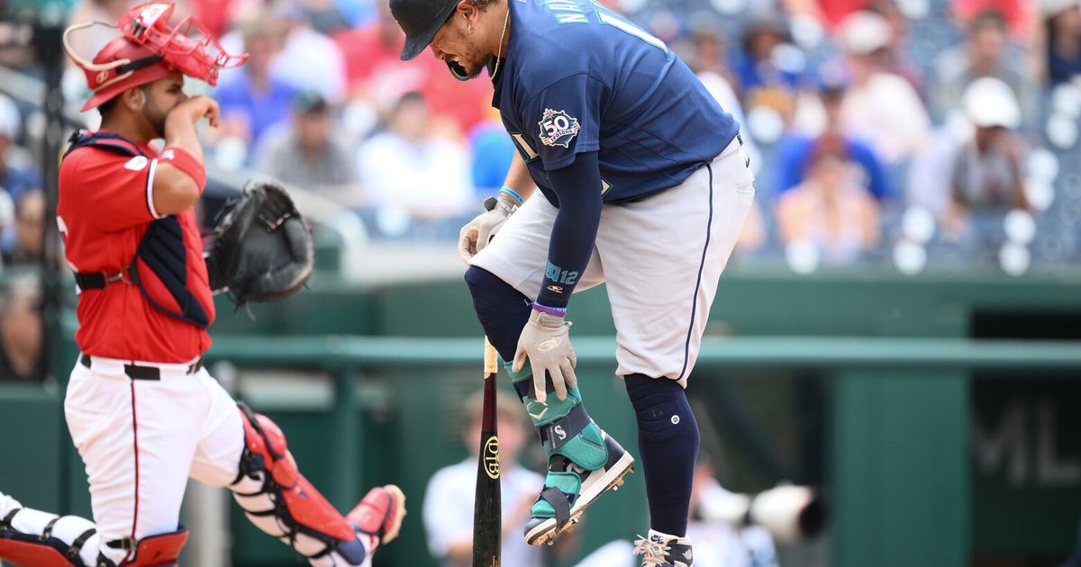 Josh Naylor, Andrés Muñoz latest injuries in Mariners’ 10-1 loss to ...