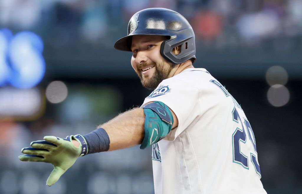 Cal Raleigh, Logan Gilbert have near mishap in Mariners’ win Tuesday ...
