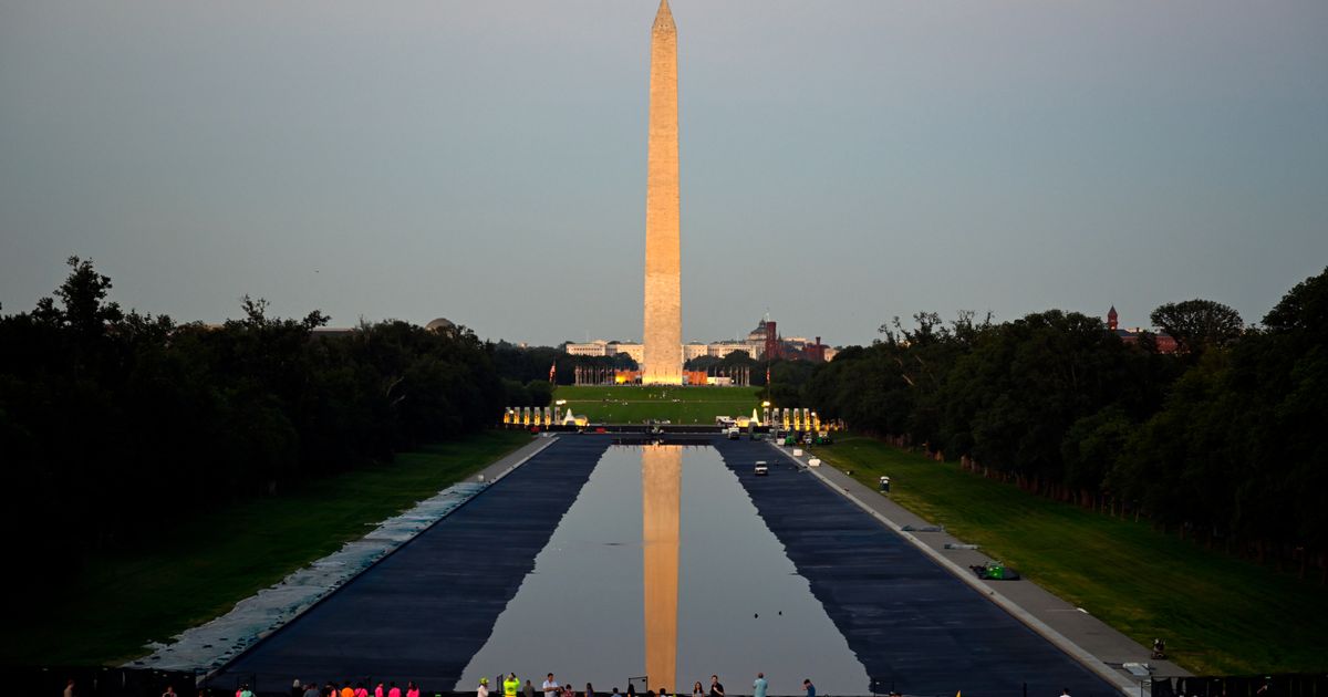 Refilling starts for newly painted Reflecting Pool in Washington, in ...