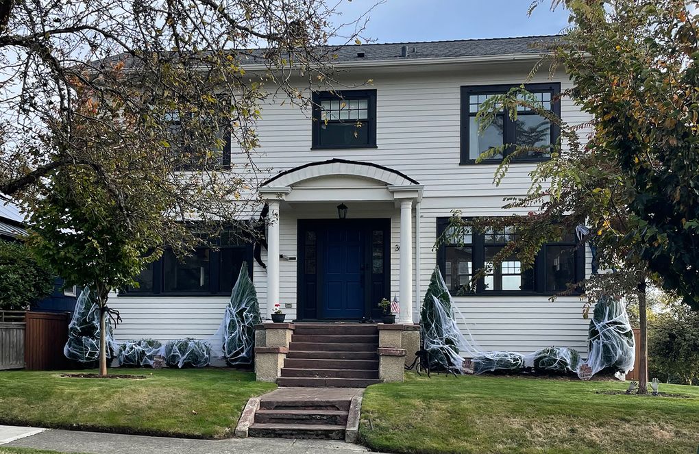 Give your house a bath, and other advice to boost curb appeal | The ...